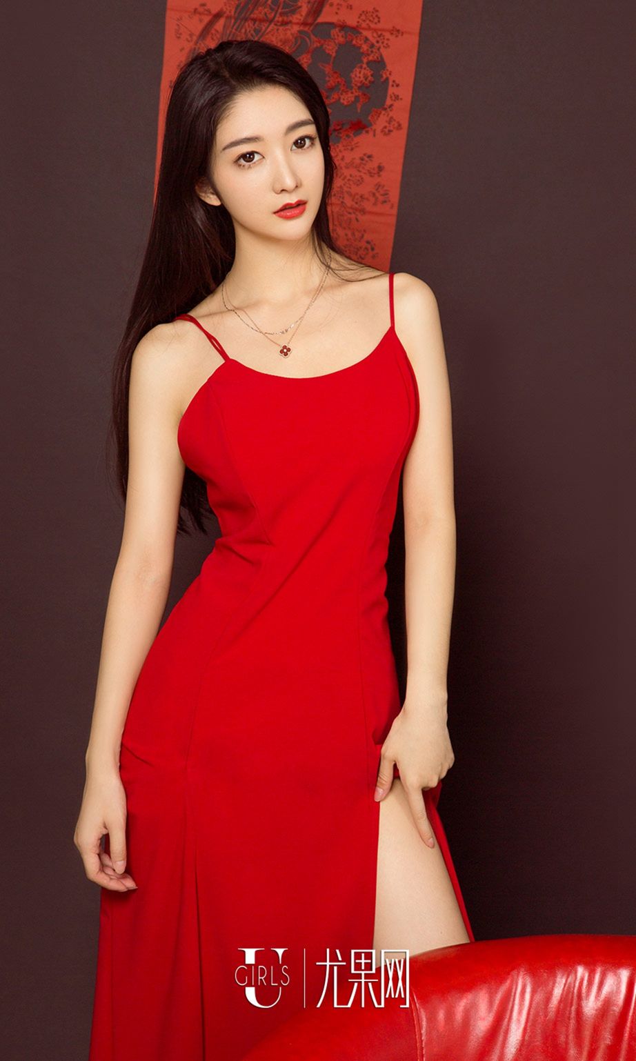 姐妹花安柔与小琪 春节让您一饱眼福春节姐妹花 安柔Anrou女神私房照_秀色女神